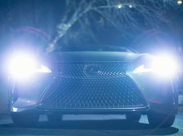 6 Different Types of Car Lights and When to Use Them