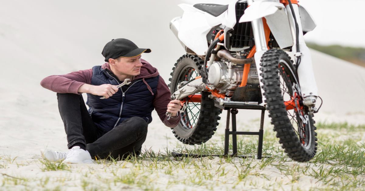 9 Easy Steps to Install Training Wheels on Dirt Bike for Balancing